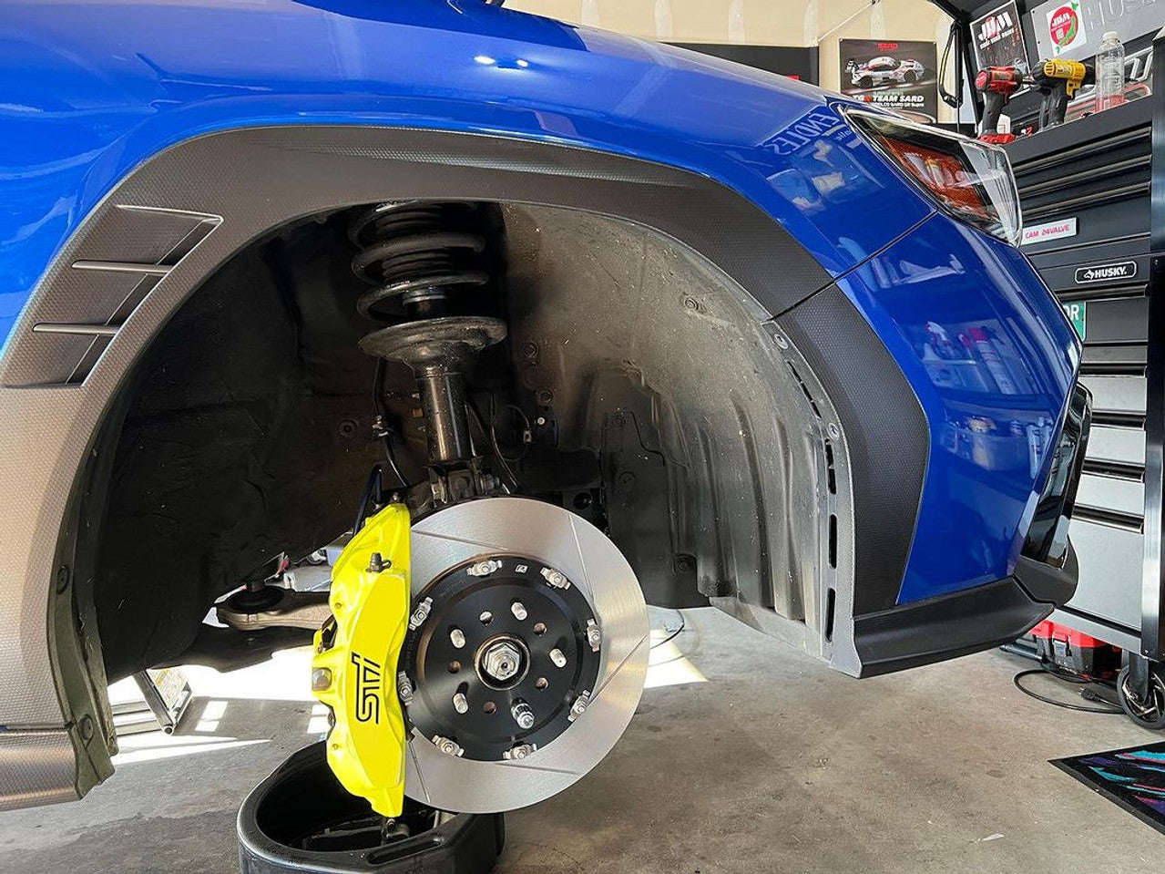 22+ WRX w/ OEM STI 6P caliper 2-piece floating brake rotors (front) — Alcon Brake Kits